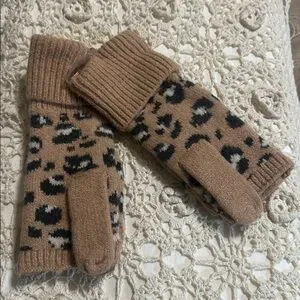 aerie | Accessories | American Eagle Aerie Leopard Convertable Mittens ...